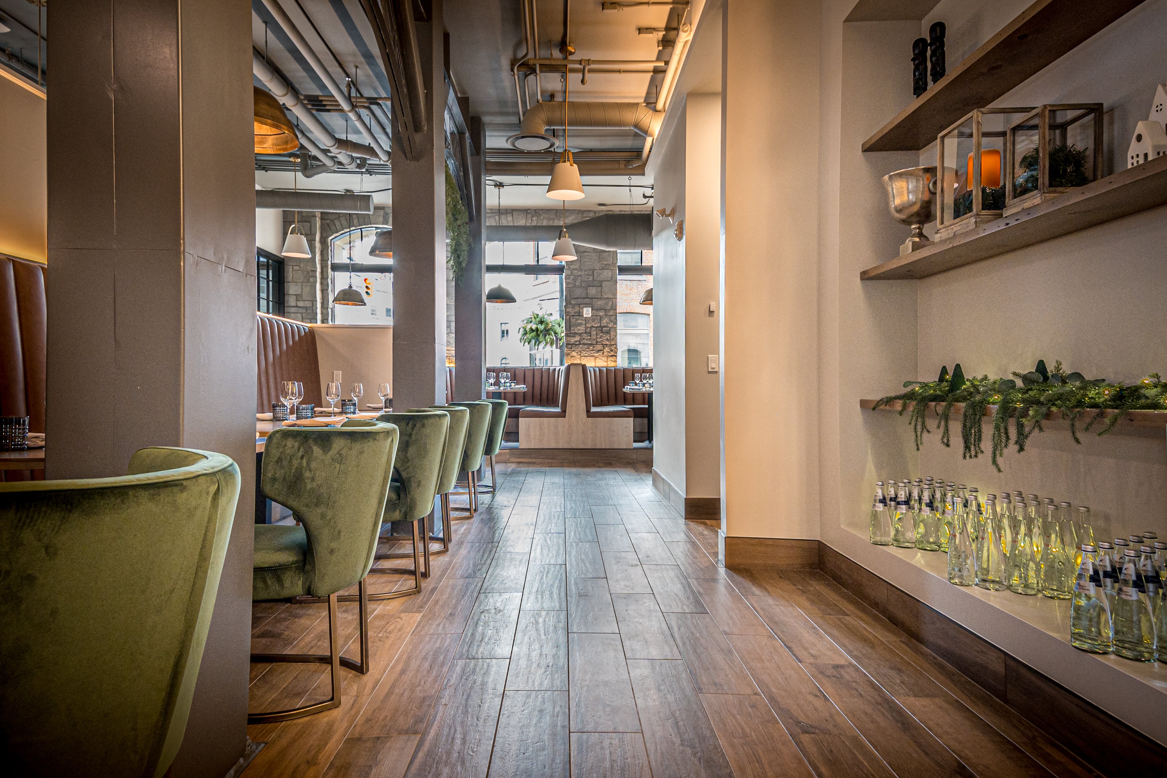 Gallery | HEIST RESTAURANT + WINE CLUB